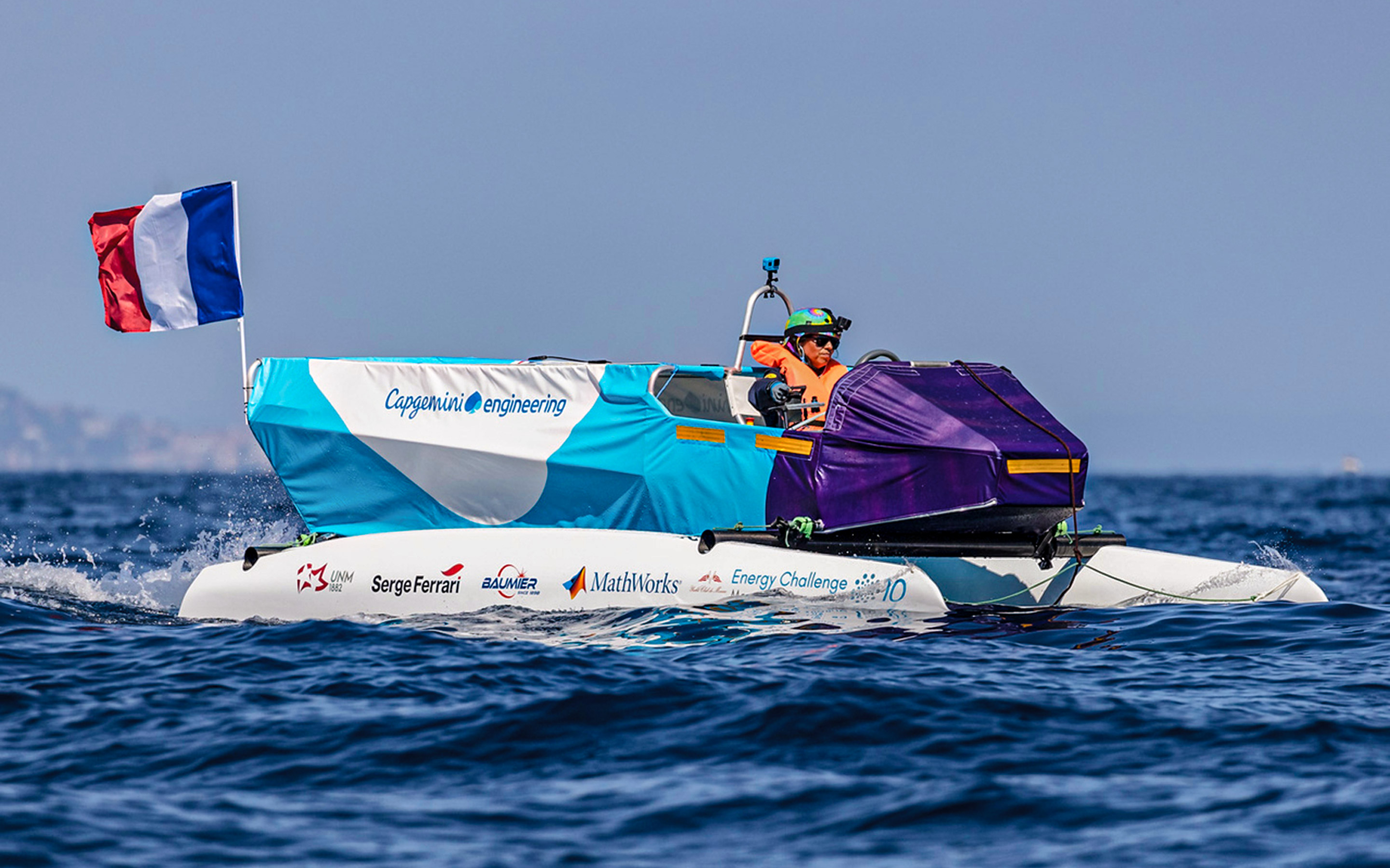 Making waves - Capgemini Colombia